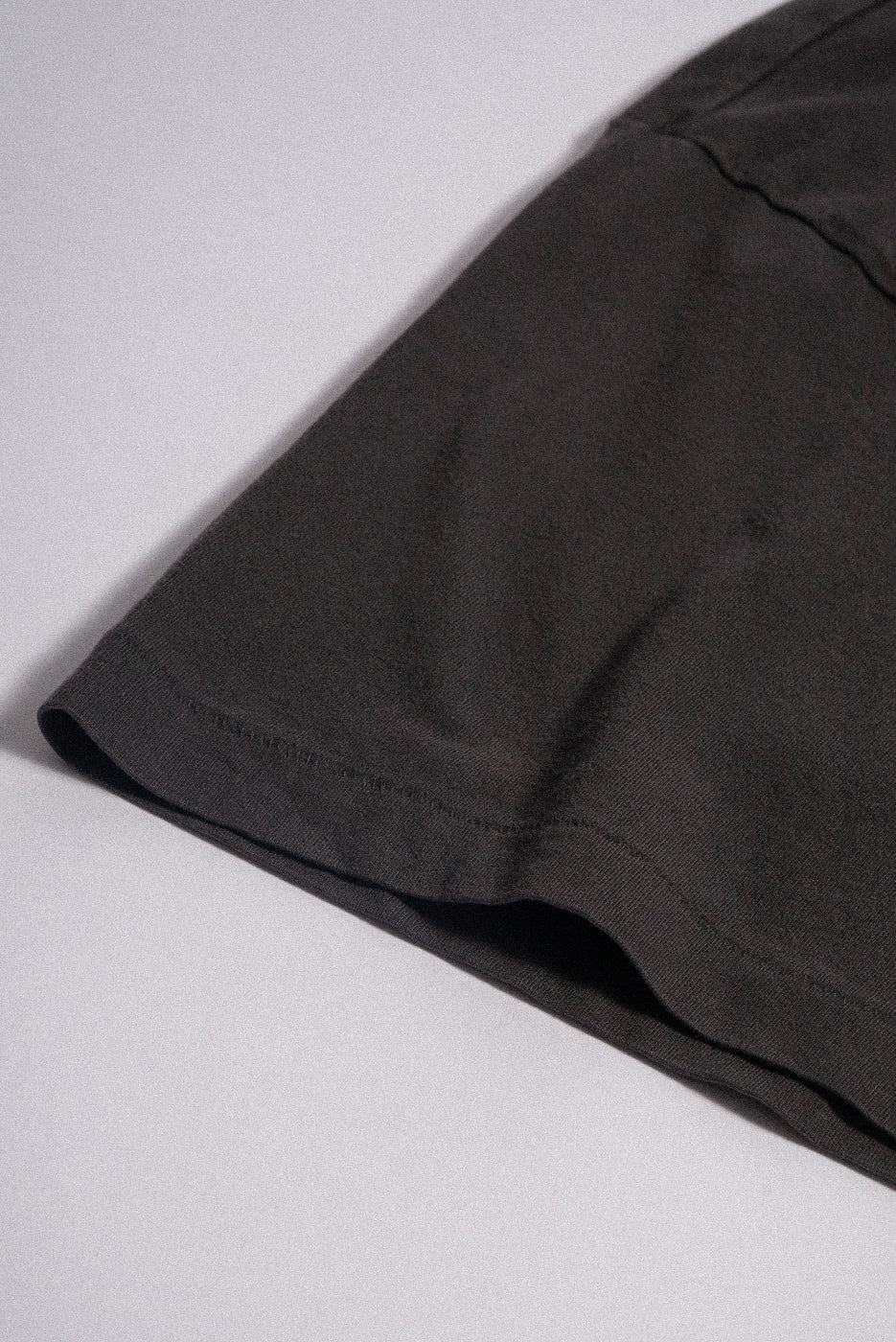 OVERSIZED CROP CORE TEE in VINTAGE BLACK – Elwood Clothing