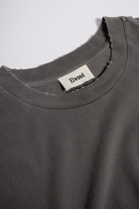 Shop Vintage grey OVERSIZED CROP CORE TEE by Elwood online – Elwood ...